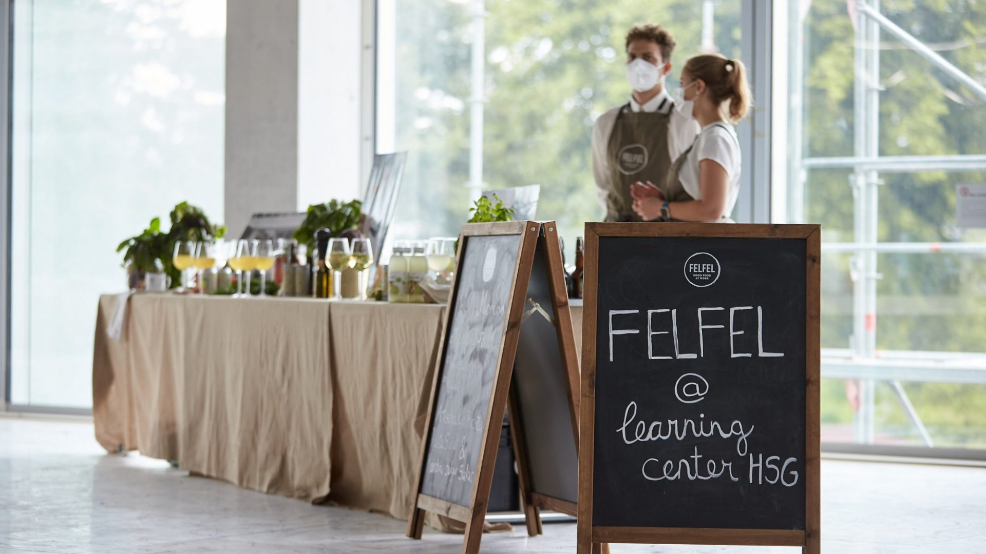 Eating together brings people closer – also true in the new Learning Centre