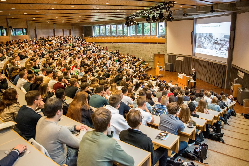 NEWS: Neu an der HSG? Entdecke 12 Tipps für dein Studium